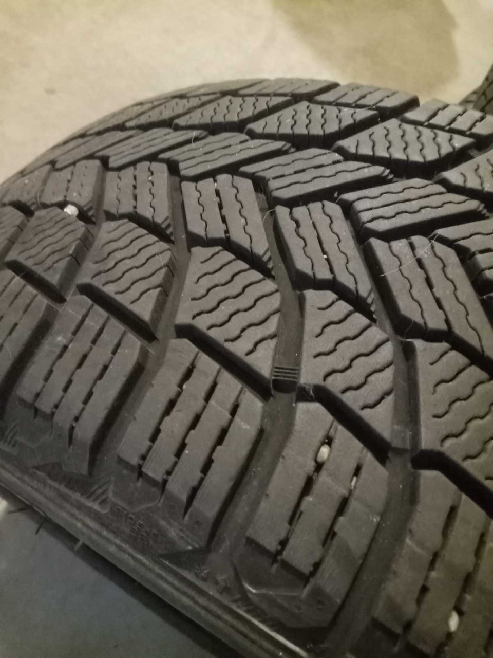 215 55 r18 Michelin x winter tires on rims | Tires & Rims | London ...