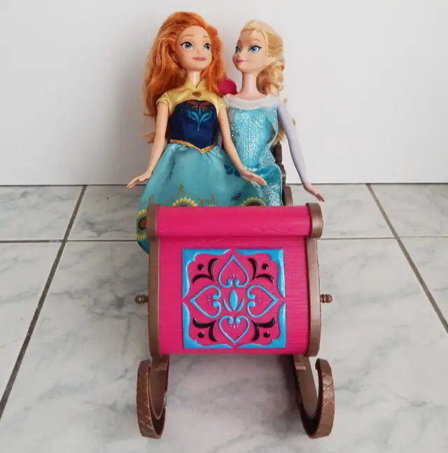 Poupées -- Anna--et--Elsa --avec traîneau | Toys & Games | Laval ...