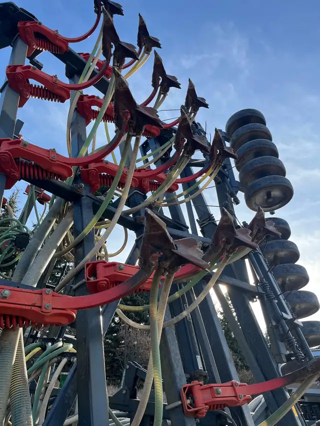 1999 39’ flexicoil 5000 with 2320 air cart | Farming Equipment ...