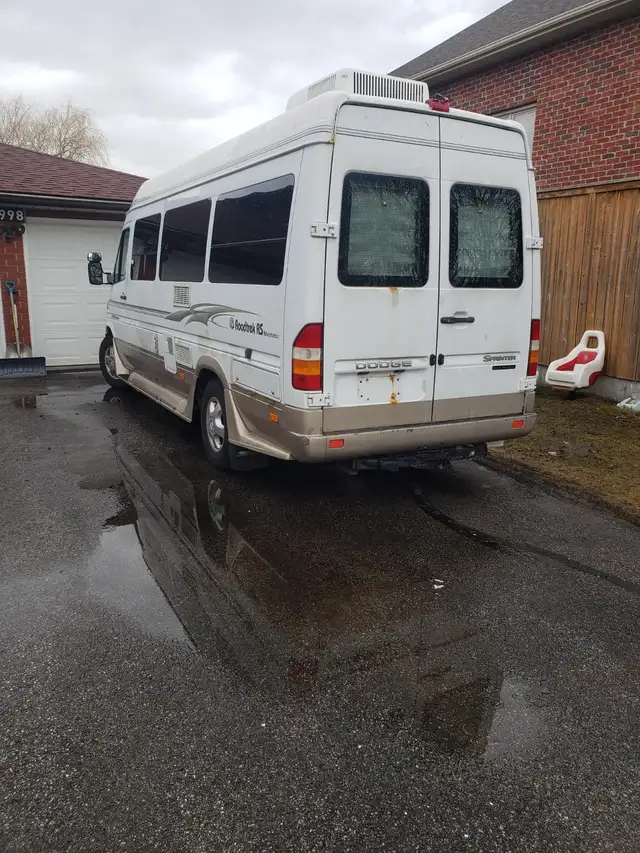 2006 DODGE SPRINTER DIESEL ROADTREK CAMPER 80,000KMS | Travel Trailers ...