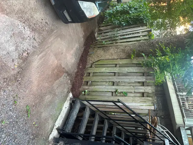 4 et demi à St-Henri avec 2 balcons, internet, électros et cour | Long ...