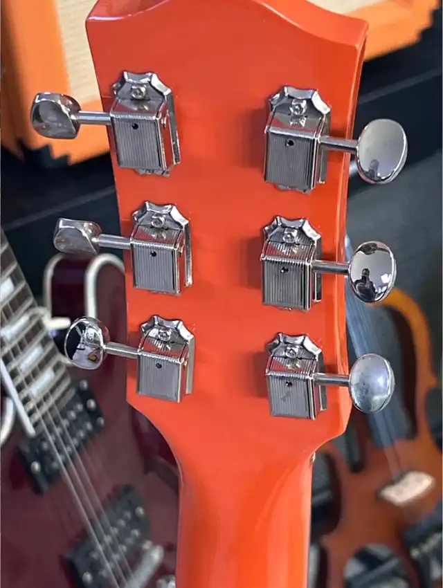 Godin 5TH Avenue Hollow Body Guitar | Guitars | Oshawa / Durham Region ...