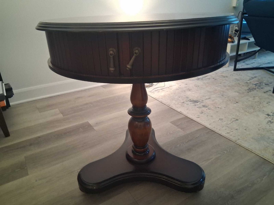 Occasional table, used in good condition | Other Tables | City of ...