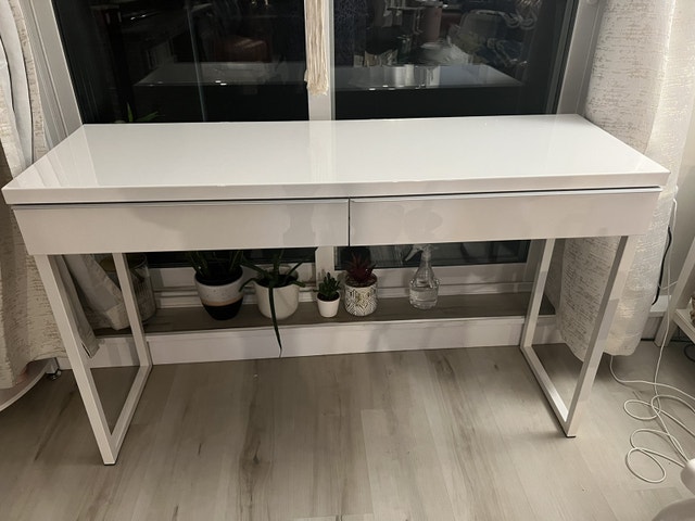 IKEA Besta Burs solid metal ikea desk with drawers | Desks | City of ...