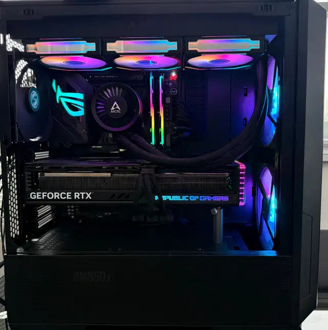 Gaming Setup Ensemble Complet (PC + Écran + Périphériques) | Desktop ...