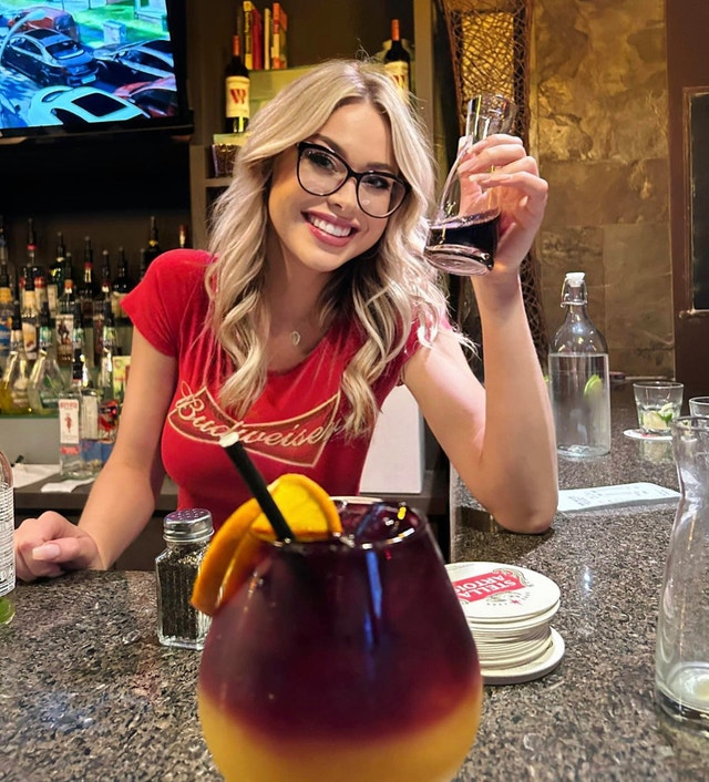 Bartender/ server | Other | Mississauga / Peel Region | Kijiji