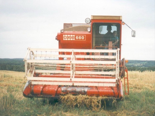 Moissonneuse batteuse Case 660 | Équipement agricole | Rimouski / Bas ...