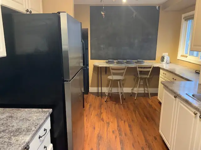 Furnished Room available for Female Student/Work Permit $620incl | Room ...