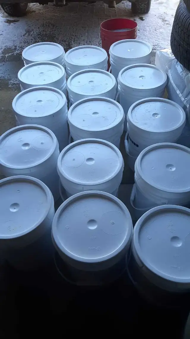 Blue Treated Winter Ice Salt Melter | Other | City of Toronto | Free ...