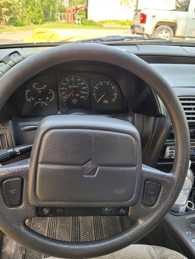 95 LeBaron convertible | Cars & Trucks | Winnipeg | Kijiji