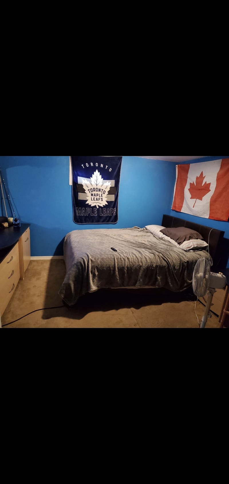 Large room available in great location, cloe to everything | Room ...