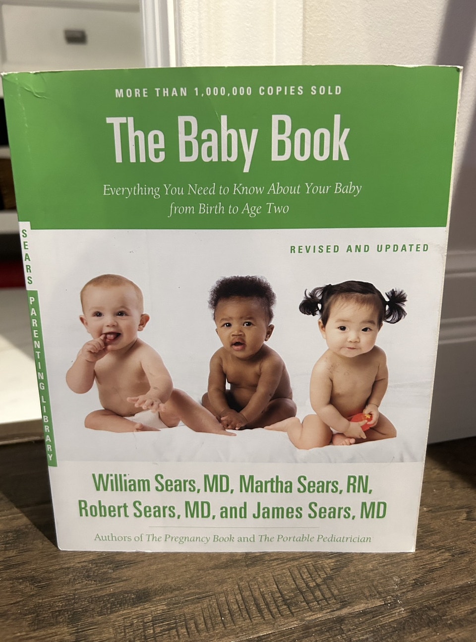 The Baby Book- Everything You Need to Know About Your Baby | Non ...