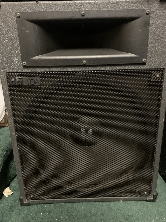 TOA PA speakers with stands | Performance & DJ Equipment | Guelph | Kijiji