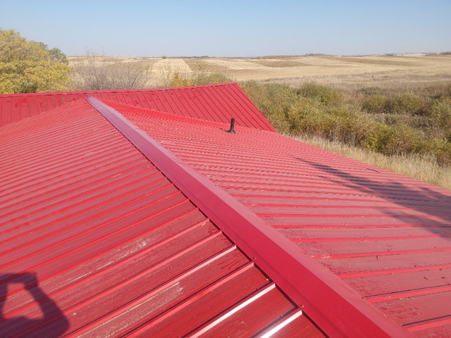 STANDING SEAM METAL ROOFING AND METAL SIDING | Roofing | Saskatoon | Kijiji