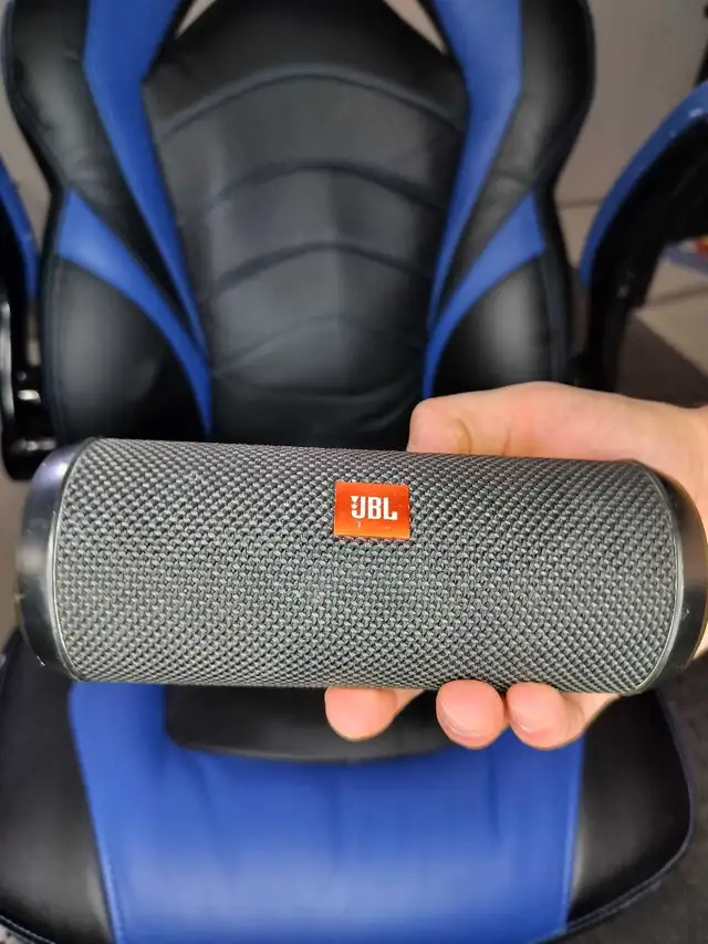 JBL Flip 3 Bluetooth Speaker – Used, Fully Working, Waterproof ...