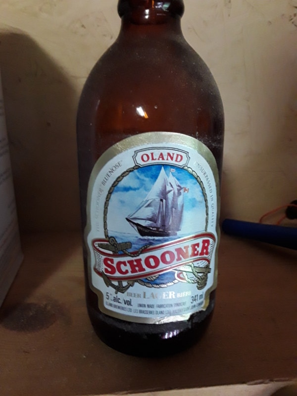 Stubby and Quart Beer Bottles. Schooner, Alpine, etc | Other ...