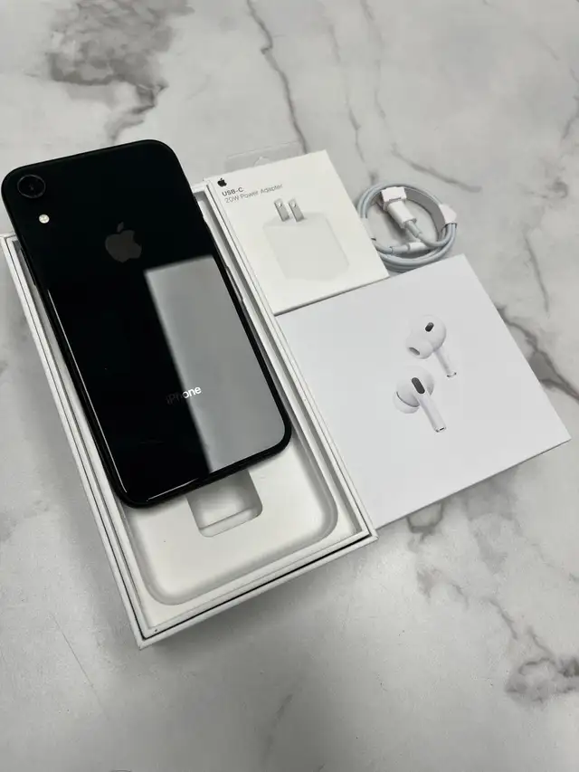 iPhone XR 256GB Excellent Condition | Cell Phones | Mississauga / Peel ...