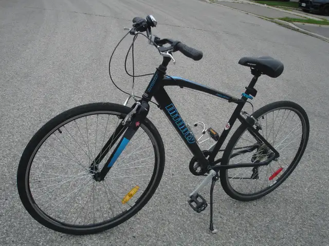 LIKE NEW HYBRID 700C INFINITY BOSS 7 SPD & ALL ALUMINUM LIGHT ...